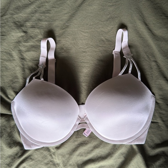 Victoria's Secret | Intimates & Sleepwear | Victorias Secret Silver Bra ...
